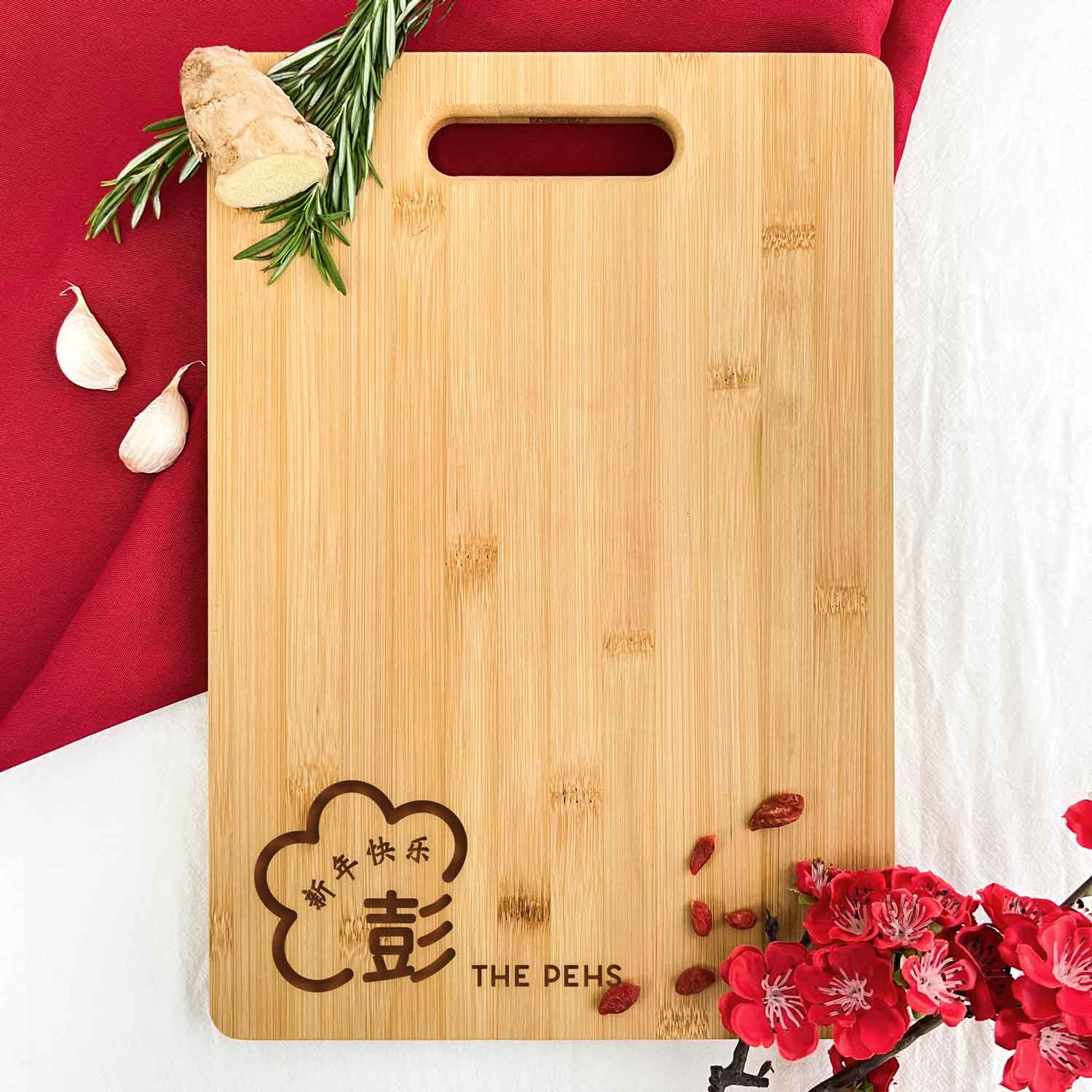 Custom Engraved Wooden Chopping Board – Chinese Flower Lineart Design