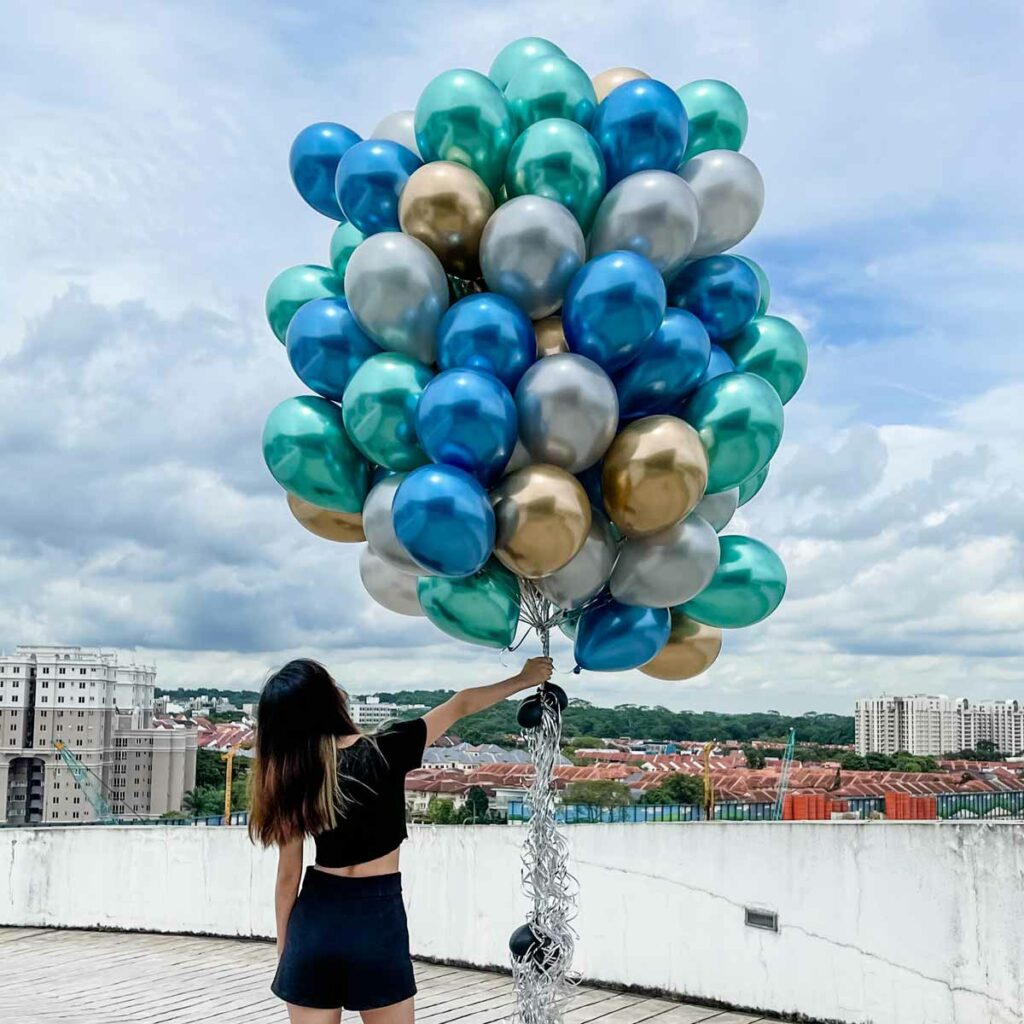 '''Helium Balloons Bouquet'' - Chrome Blue, Chrome Green, Chrome Gold, Chrome Silver