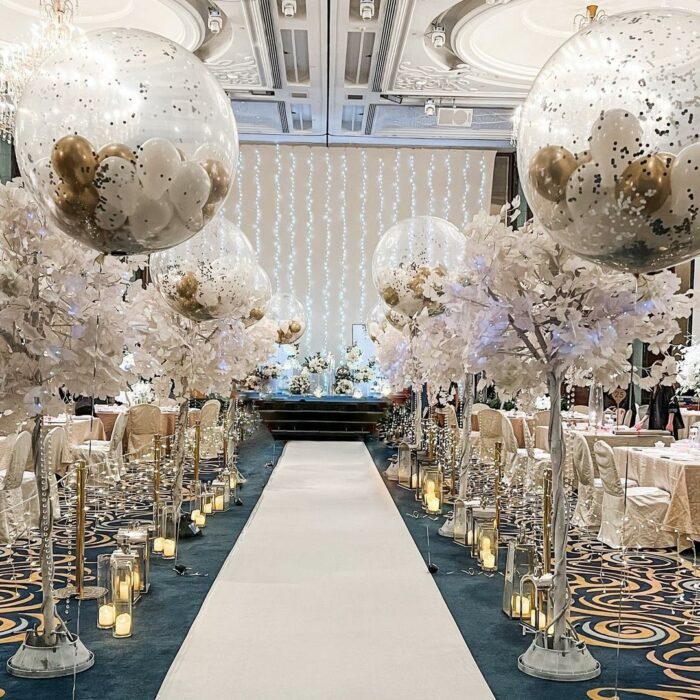 Wedding Aisle Explosive Burst 36 inch Jumbo Balloons with mini balloons ...