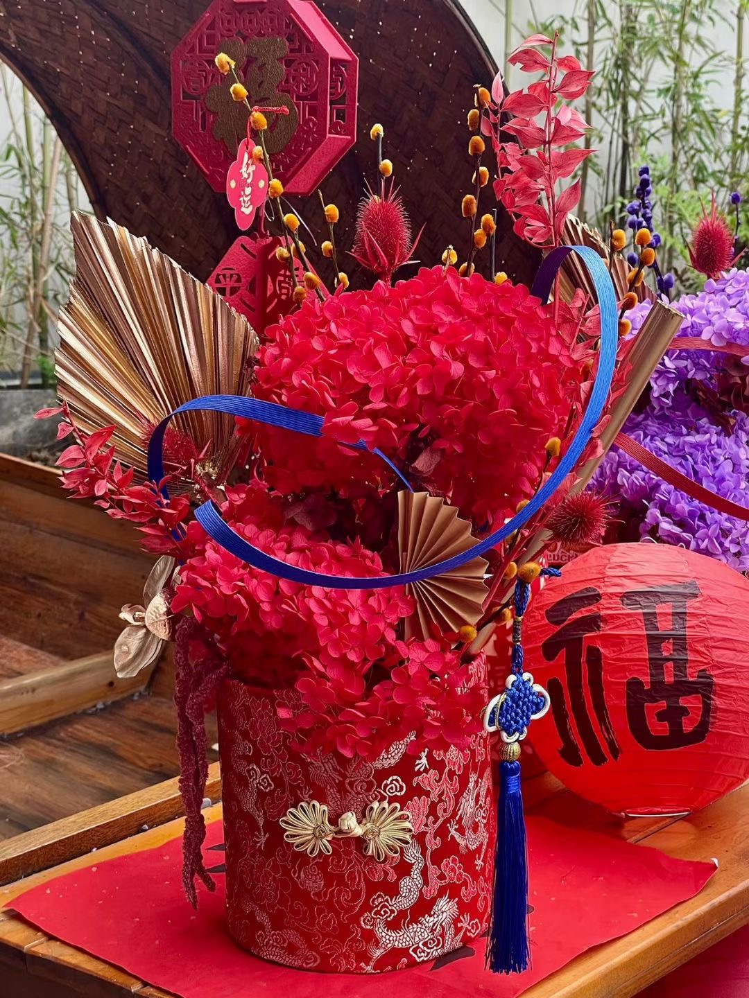 "'Preserved Hydrangea and Dried Flowers Prosperity Flower Box - Red